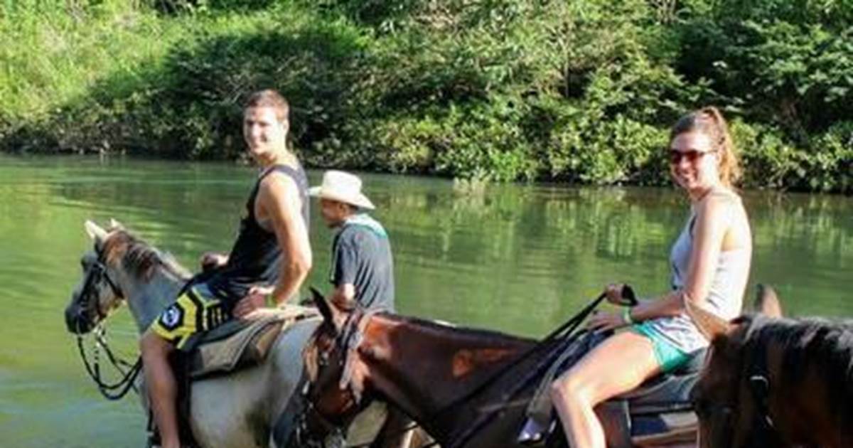 Jungle Horseback Ride Tour