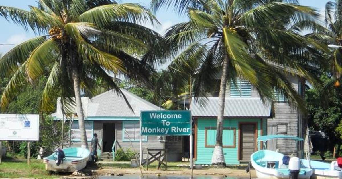 Monkey Bay Wildlife Sanctuary - La Democracia, Belize District