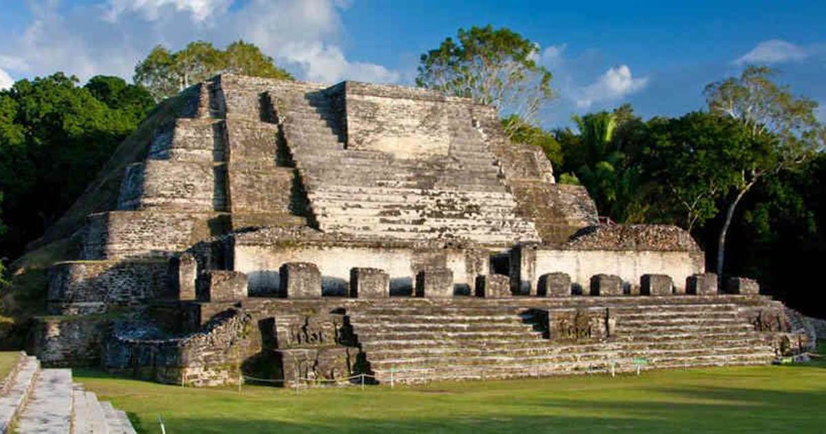 Altun Ha Mayan Ruin - Rock Stone Pond, Belize District