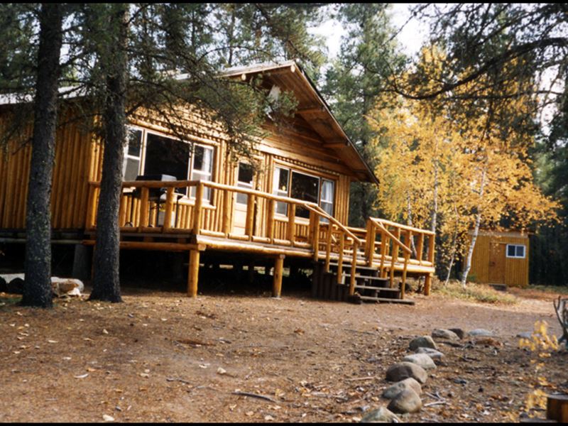 Chimo Lodge, Kenora, Red Lake, Dryden, Sioux Lookout, Thunder Bay, Ontario