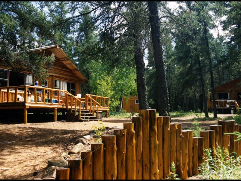 Chimo Lodge, Kenora, Red Lake, Dryden, Sioux Lookout, Thunder Bay, Ontario