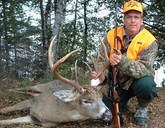 Whitetail Deer Hunting, Kenora, Red Lake, Dryden, Sioux Lookout ...