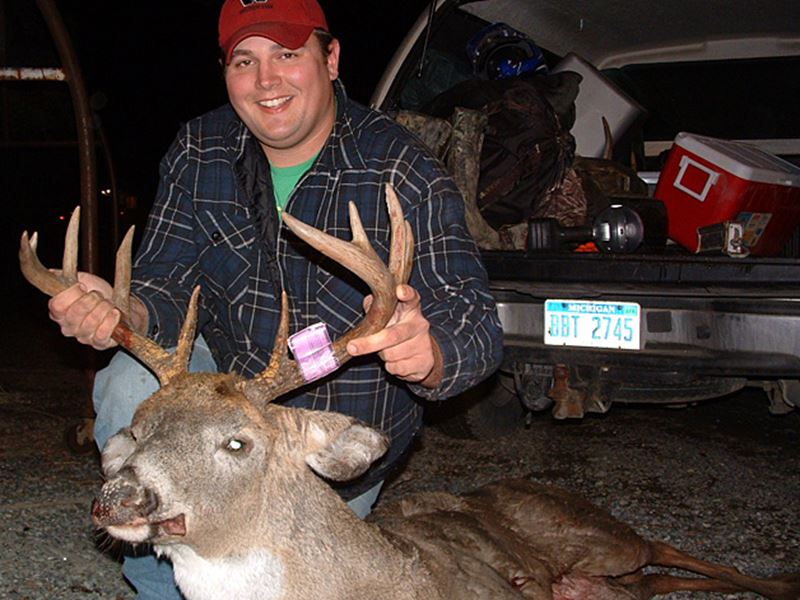 Whitetail Deer Hunting, Kenora, Red Lake, Dryden, Sioux Lookout ...