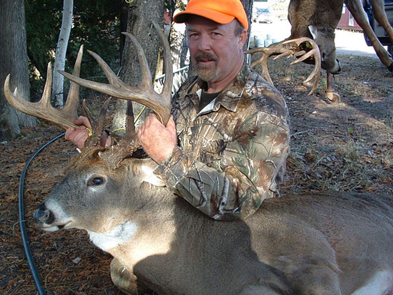 Whitetail Deer Hunting, Kenora, Red Lake, Dryden, Sioux Lookout ...