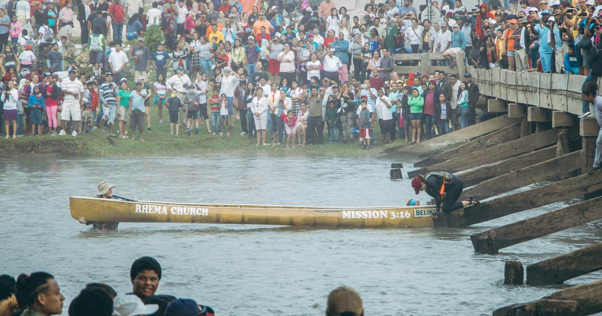 The Longest Canoe Race in Central America