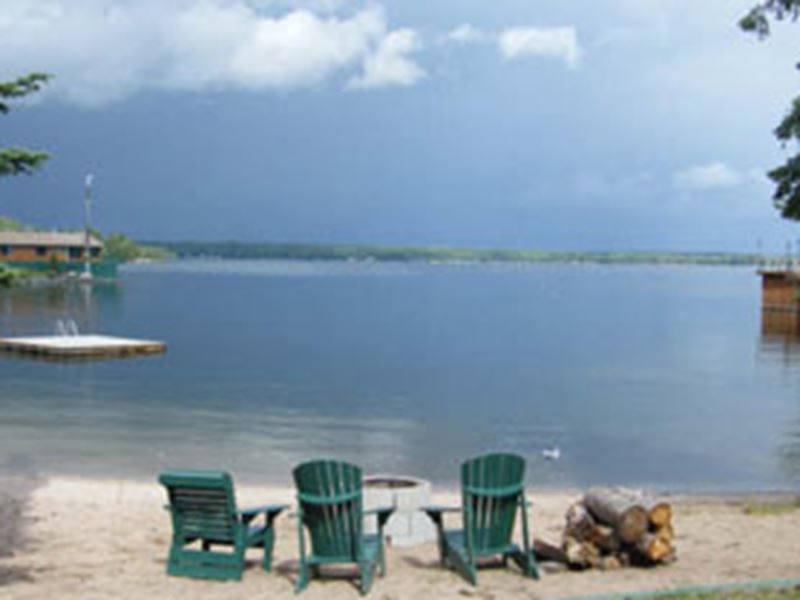 Totem Resorts - Totem Lodge and Yellowbird Lodge - Sioux Narrows ...