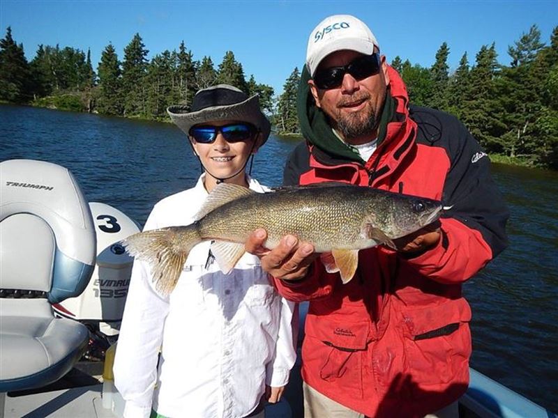 Totem Resorts - Totem Lodge and Yellowbird Lodge - Sioux Narrows ...