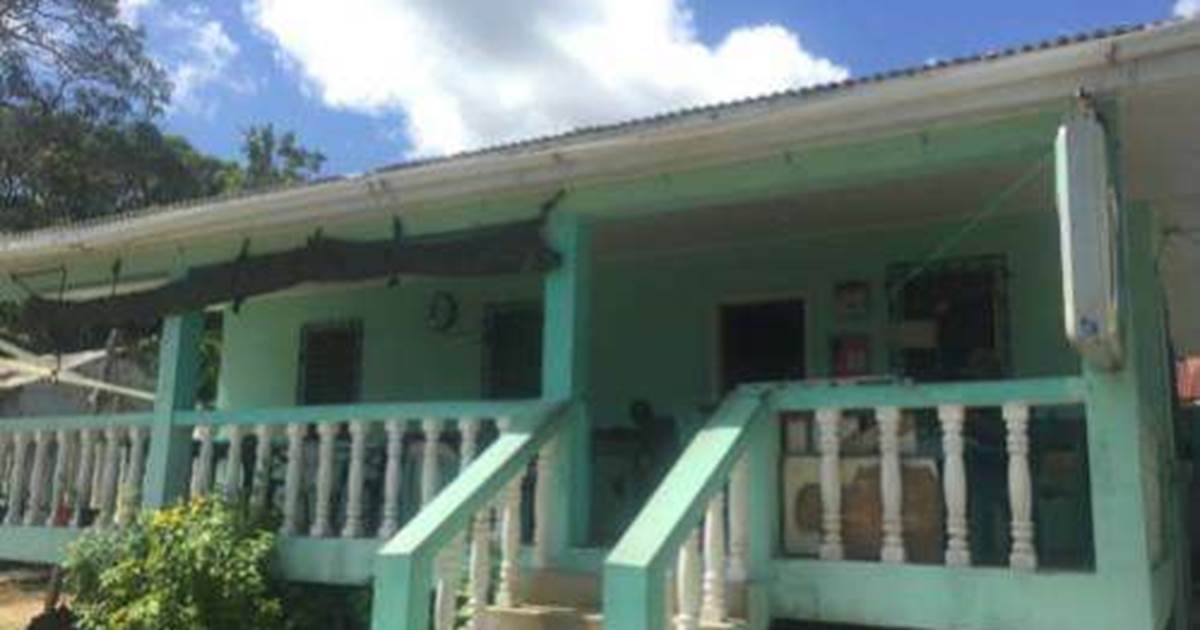 Gentle's Cool Spot - Gales Point, Belize District