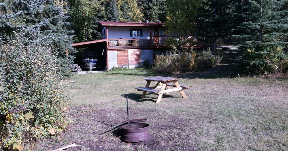 Double C Ranch & Cariboo Country Inn - Horsefly, British Columbia