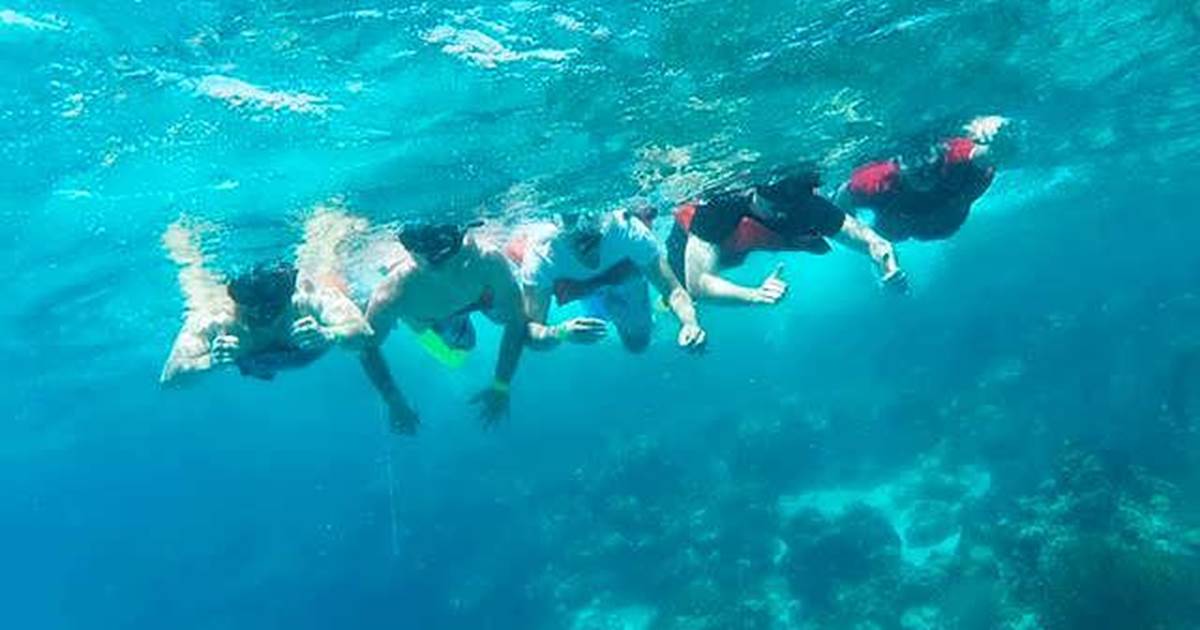 Snorkeling Mexico Rocks.