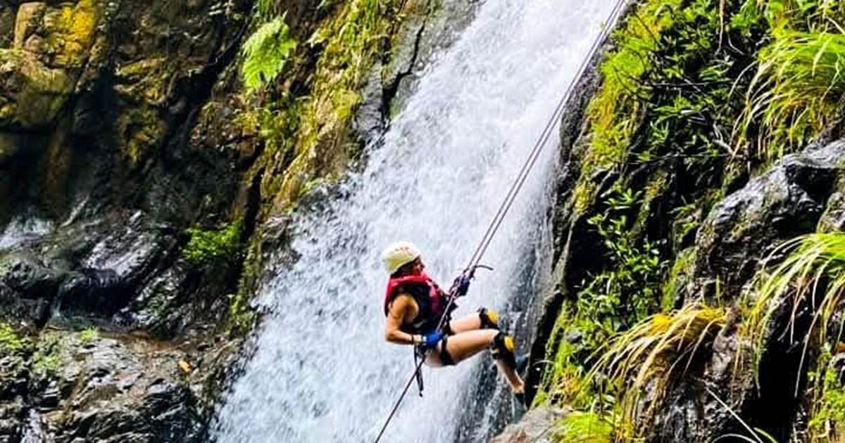 Rappelling 5 Waterfalls at Dreaming Giant Falls Combo - Belmopan, Cayo ...